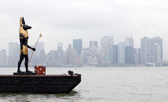25foot Tall 7 Ton Replica Statue Editorial Stock Photo - Stock Image ...