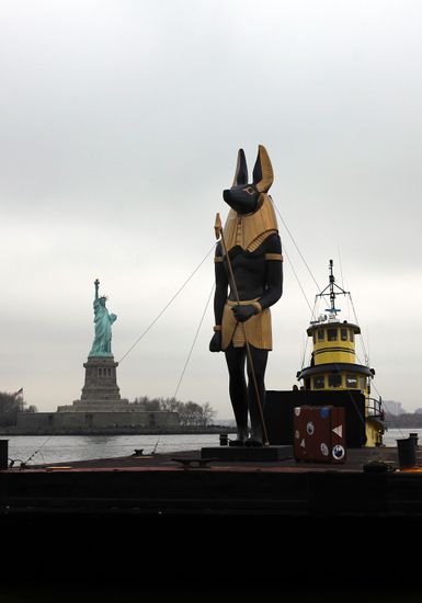25foot Tall 7 Ton Replica Statue Editorial Stock Photo - Stock Image ...