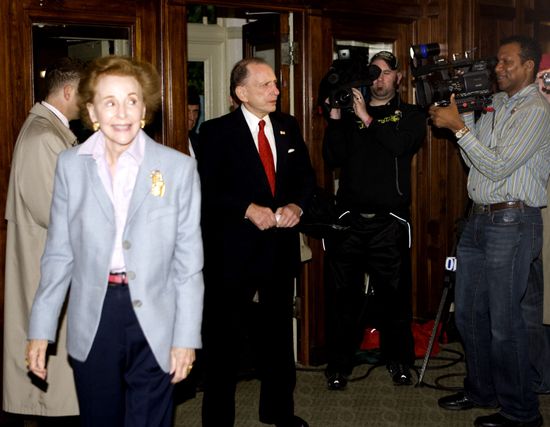 Sen Arlen Specter Dpa Wife Joan Editorial Stock Photo - Stock Image ...