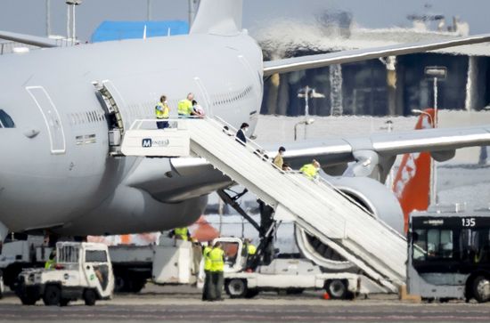 Evacuators Afghanistan Disembark Shielded Cargo Platform Editorial ...