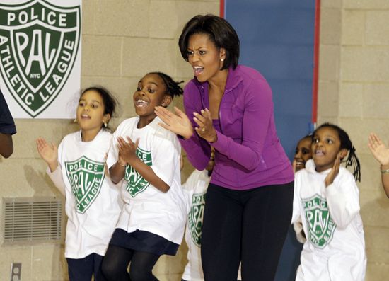 First Lady Michelle Obama Exercizes Harlem Editorial Stock Photo ...