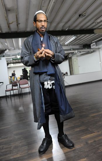 Rapper Shyne Lights Cigar Before World Editorial Stock Photo - Stock ...