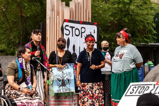 Native American Water Protectors Share Their Editorial Stock Photo ...