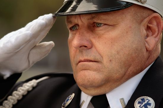 New York Fire Department Firefighter Salutes Editorial Stock Photo ...