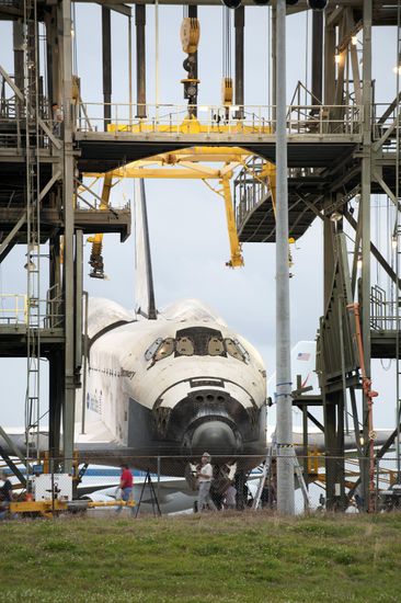 Nasas Space Shuttle Discovery Sits Under Editorial Stock Photo - Stock ...