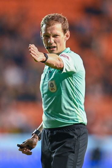 Referee Peter Wright During Efl Caraboa Editorial Stock Photo - Stock ...