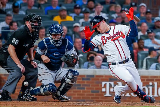 Atlanta Braves Center Fielder Joc Pederson Editorial Stock Photo ...