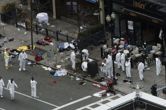 Crime Scene Investigators Dig Through Scene Editorial Stock Photo ...