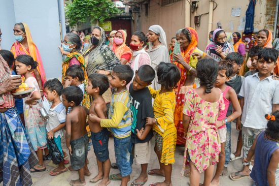 Woman Children Waits Queue Receive Food Editorial Stock Photo - Stock ...