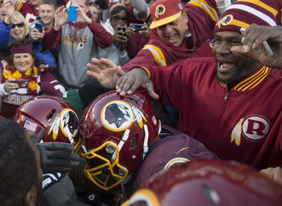 Members Washington Redskins Celebrate Fans After Editorial Stock Photo ...