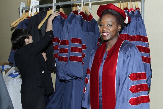 Actress Viola Davis Puts On Cap Editorial Stock Photo - Stock Image ...