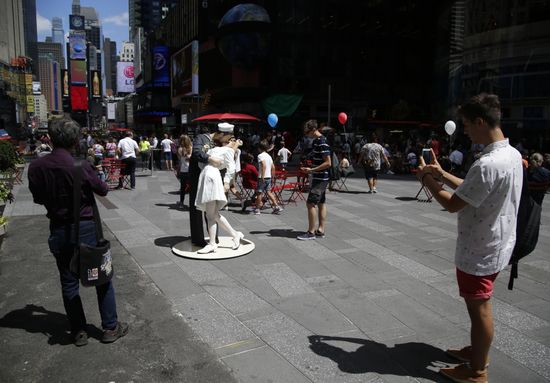 People Gather Around Six Foot Statue Editorial Stock Photo - Stock ...