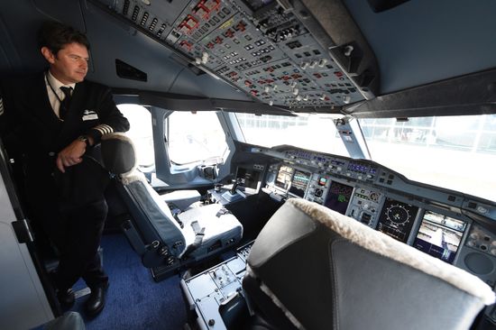 Captain Mike Blythe Stands Cockpit British Editorial Stock Photo ...