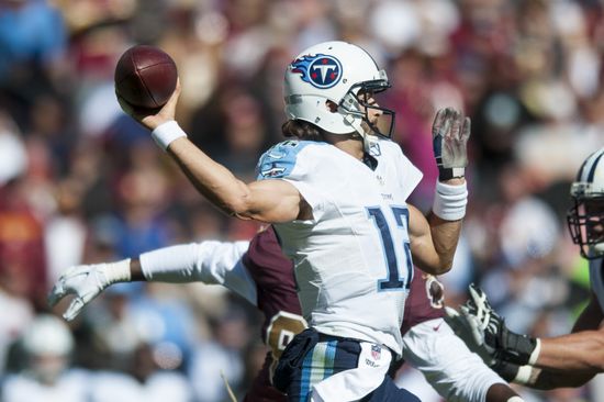 Tennessee Quarterback Charlie Whitehurst Looks Pass Editorial Stock ...