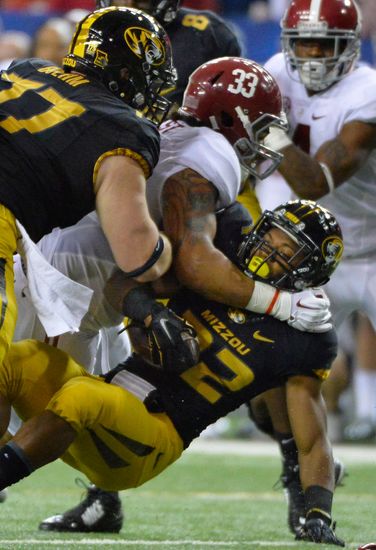 Alabama Linebacker Trey Depriest 33 Tackles Editorial Stock Photo ...