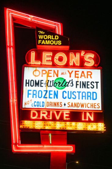 General View Leons Frozen Custard Editorial Stock Photo - Stock Image ...