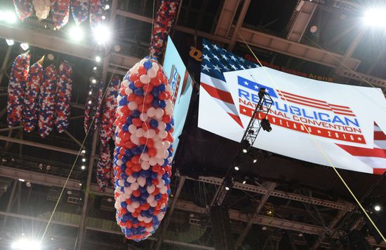 Balloons Raised Ceiling Republican National Convention Editorial Stock ...
