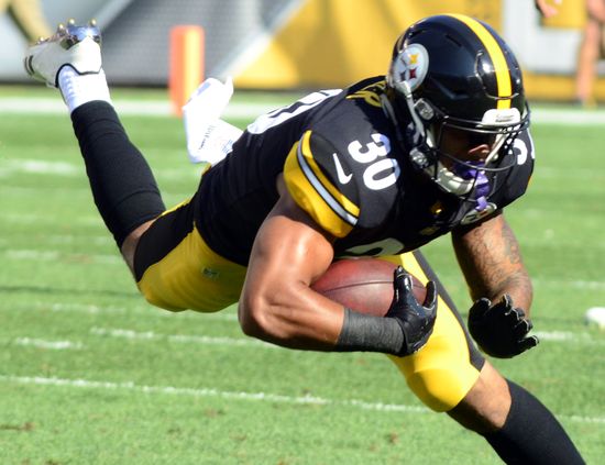Pittsburgh Steelers Running Back James Conner Editorial Stock Photo ...