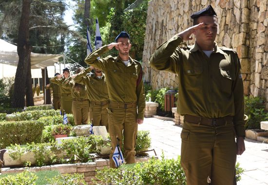 Israeli Soldiers Salute After Placing Small Editorial Stock Photo ...