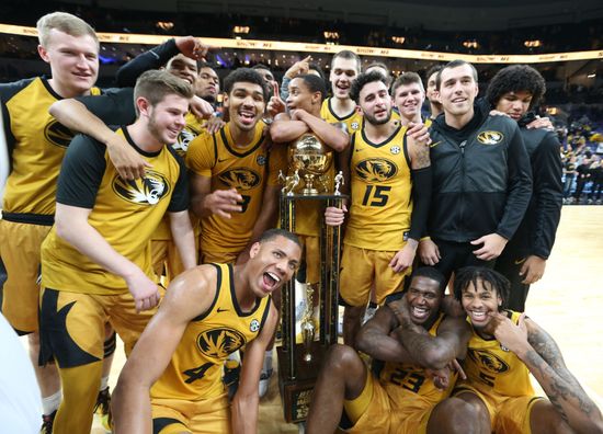 Missouri Tiger Basketball Team Poses Their Editorial Stock Photo ...