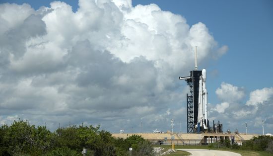 Spacex Falcon 9 Heavy Rocket Ready Editorial Stock Photo - Stock Image ...