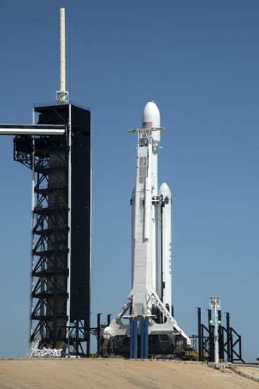 Spacex Falcon 9 Heavy Rocket Ready Editorial Stock Photo - Stock Image ...