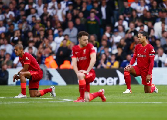 Virgil Van Dijk Liverpool Takes Knee Editorial Stock Photo - Stock ...