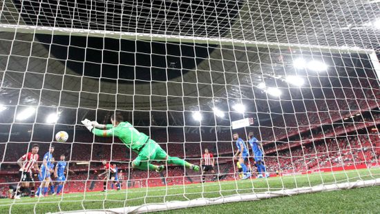 Mallorcas Goalkeeper Manolo Reina C Action Editorial Stock Photo ...
