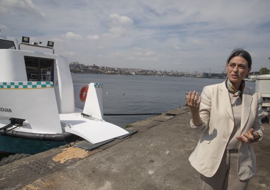 Sinem Dedetas Speaks During Interview Istanbul Editorial Stock Photo ...