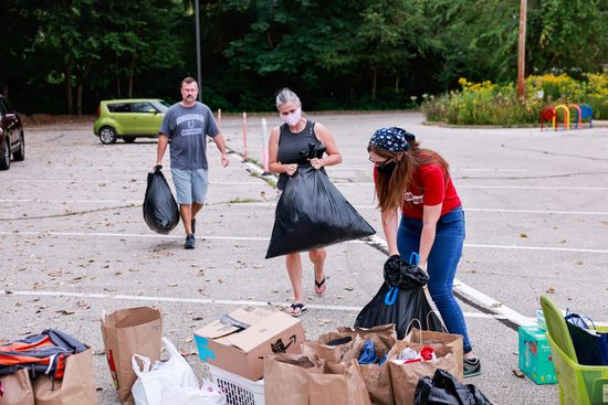 Lindsay Ruth Right Accepts Donation Afghan Editorial Stock Photo ...