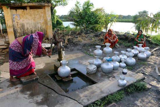 Womens Filling Jugs Water Water Supply Editorial Stock Photo - Stock ...
