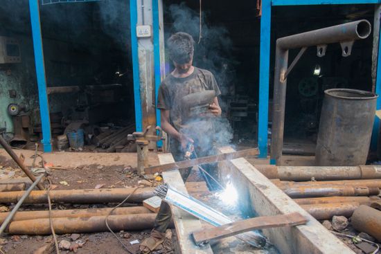 Child Worker Works Shipyard Near Buriganga Editorial Stock Photo ...
