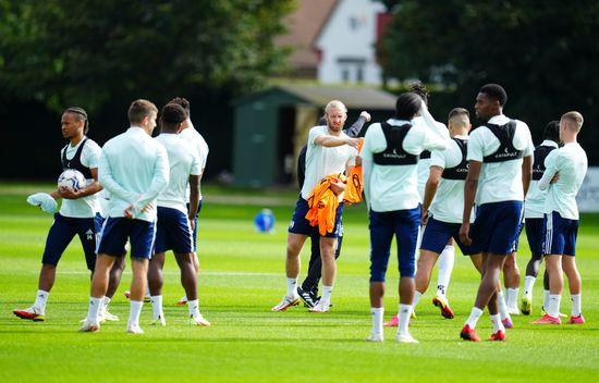 Captain Tim Ream Fulham Dishes Out Editorial Stock Photo - Stock Image ...