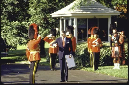 Pres Ronald W Reagan Receiving Salute Editorial Stock Photo - Stock ...