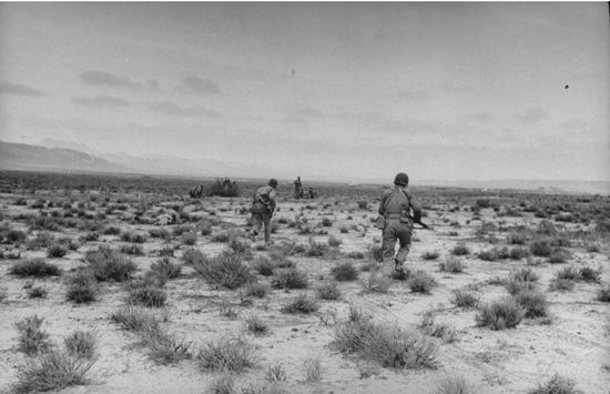 American Infantry Soldiers Charging Towards German Editorial Stock ...