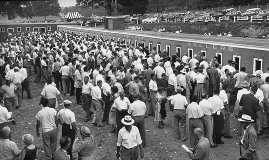 Crowd People Placing Bets Betting Windows Editorial Stock Photo - Stock ...