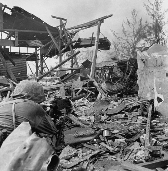 Us Marine Manning Machine Gun Position Editorial Stock Photo - Stock ...