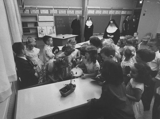Chicago Parochial Grammar School Remodeled School Editorial Stock Photo ...