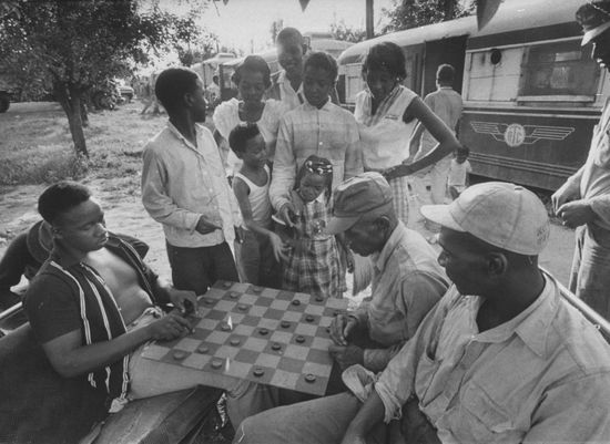 Migrant Workers Playing Checkers Camp Editorial Stock Photo - Stock ...