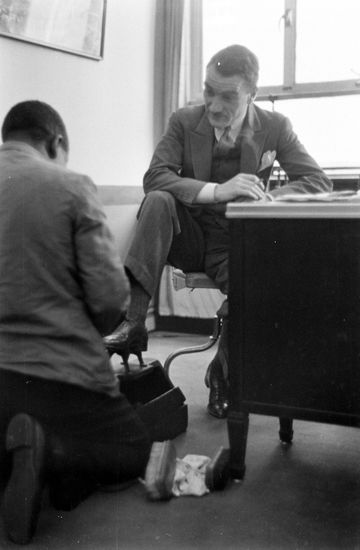 Britishamerican News Commentator Boake Carter R Editorial Stock Photo ...