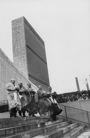 Priests Leading American Kalmyks Protests Un Editorial Stock Photo ...