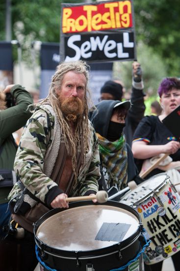 Protester Seen Drumming During Demonstration Protesters Editorial Stock ...