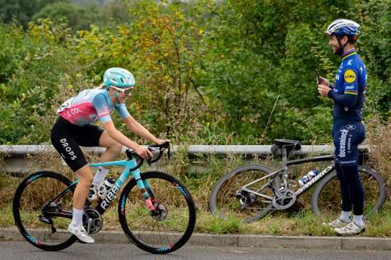 Mark Cavendish Watches Fellow Isle Man Editorial Stock Photo - Stock ...