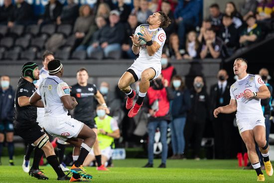 Boeta Chamberlain Sharks Claims High Ball Editorial Stock Photo - Stock ...