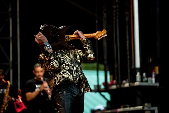 Guitarist Ernie Isley Isley Brothers Performing Editorial Stock Photo ...