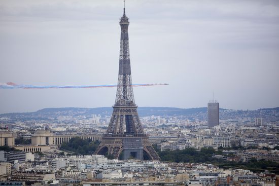 Patrouille De France Fly Near Eiffel Editorial Stock Photo - Stock ...