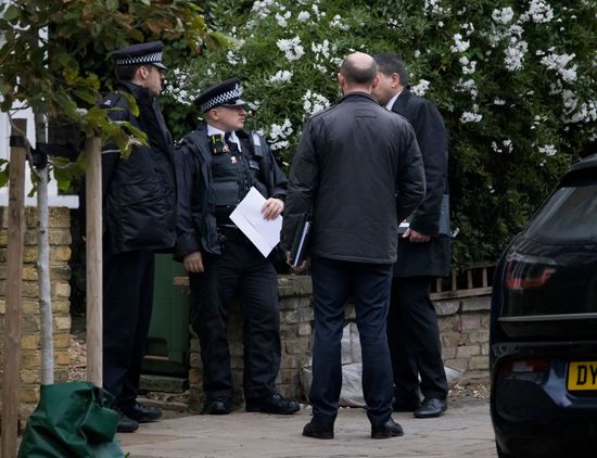 Police Officers Detectives Outside Home Ali Editorial Stock Photo ...