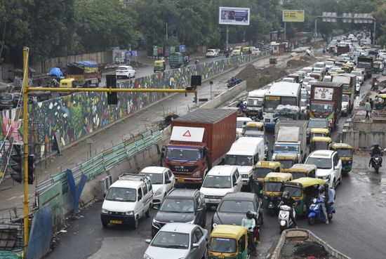 Traffic Congestion Ashram Chowk Due Ongoing Editorial Stock Photo ...