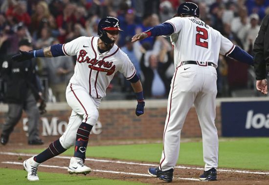 Atlanta Braves Left Fielder Eddie Rosario Editorial Stock Photo - Stock ...