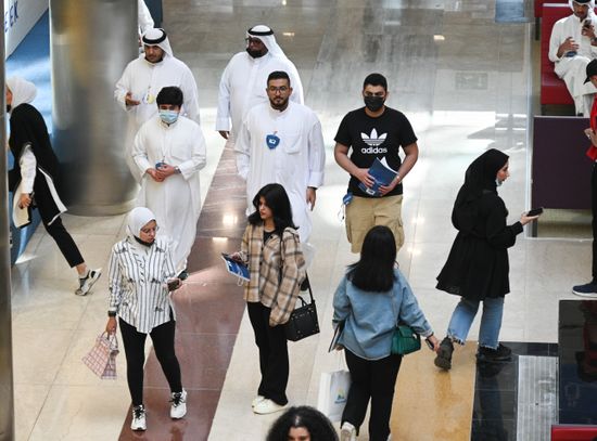 Kuwait University Students Arrive Attend Classes Editorial Stock Photo ...